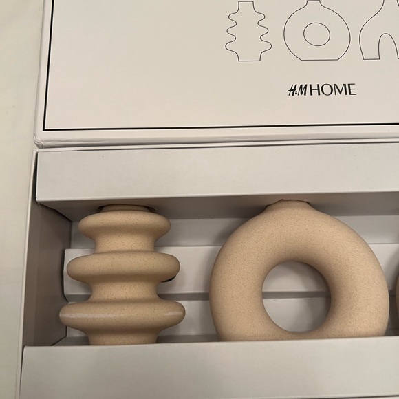 H&M | Other | Nib Hm 3pc Mini Iconic Stoneware Vases Set | Poshmark
